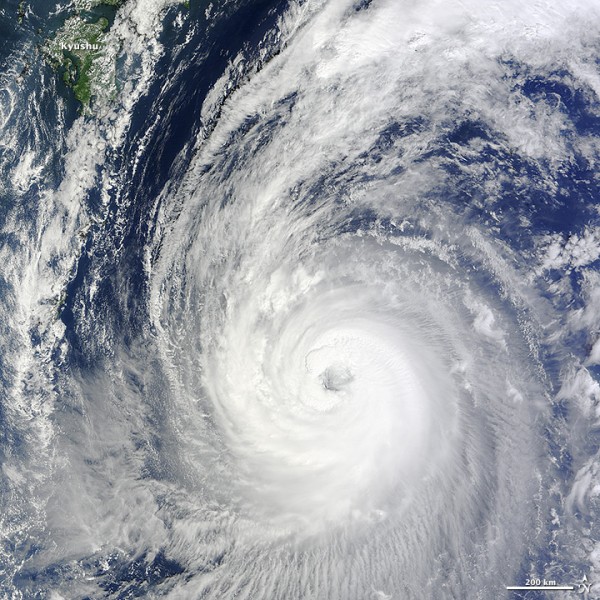 Super Typhoon Phanfone | Terra